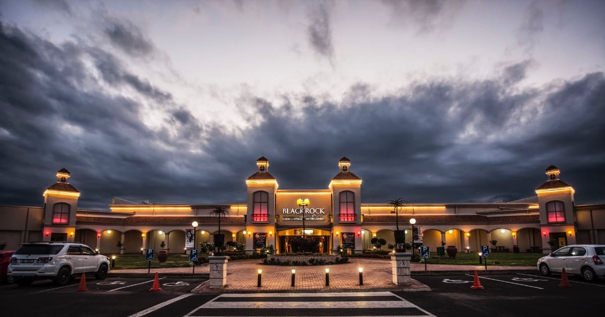 Contact Us - Rewards - Oasis Casino | Casino Rewards Card